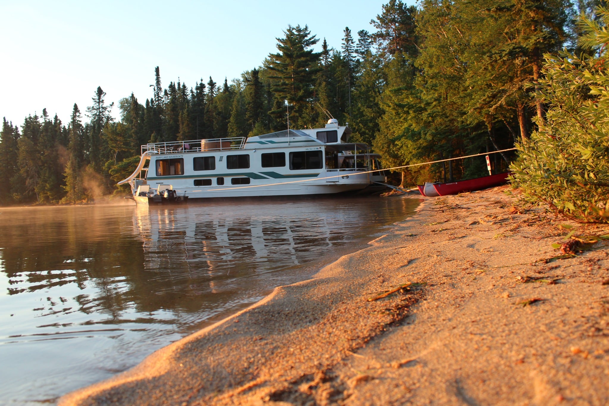 Houseboat Packing Checklist for a Rainy Lake Trip - Rainy Lake, MN